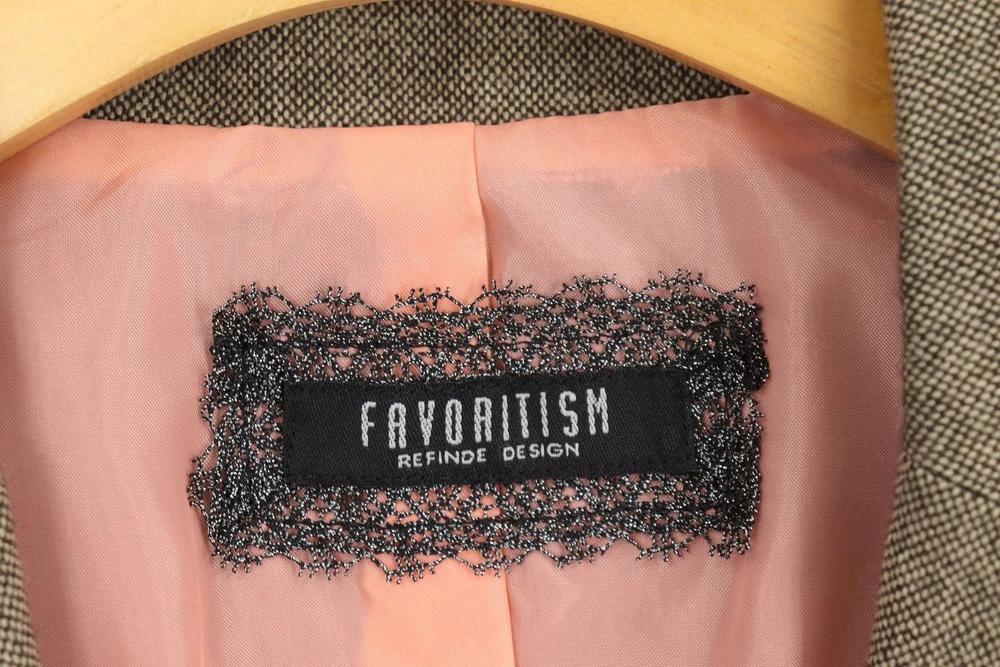 FAVORITISM WOMEN BLAZERS