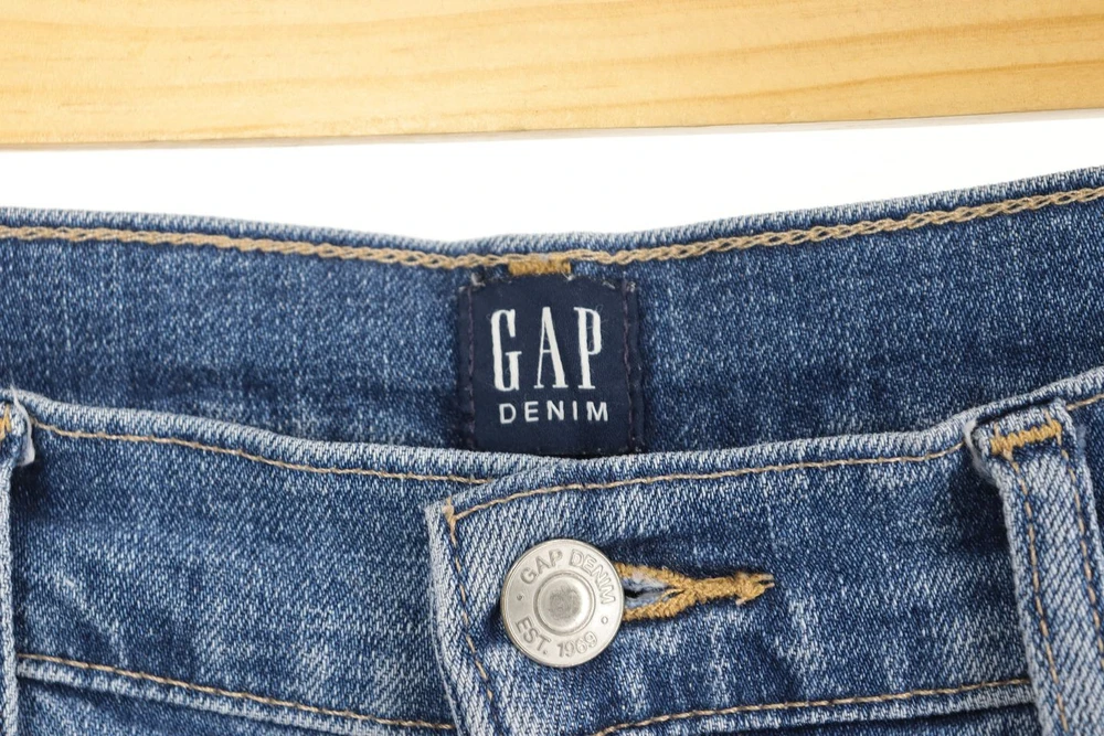 GAP WOMEN JEANS